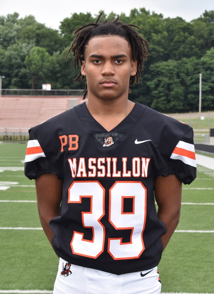 JV Tigers Edge Cleveland St. Ignatius - MassillonTigers.com