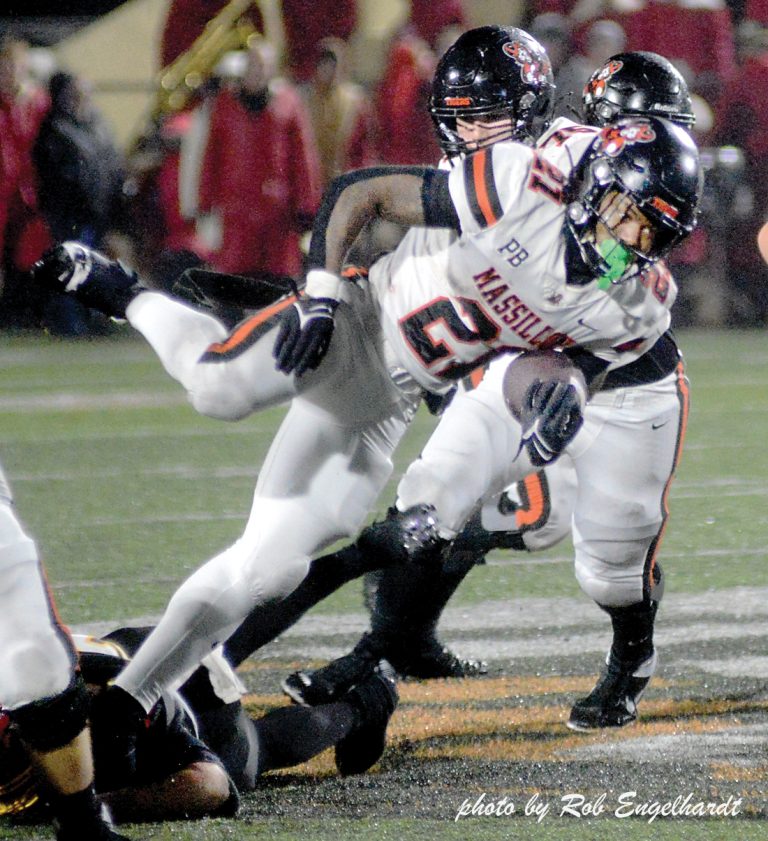 Massillon Playoff Run Ended by Big Walnut - MassillonTigers.com